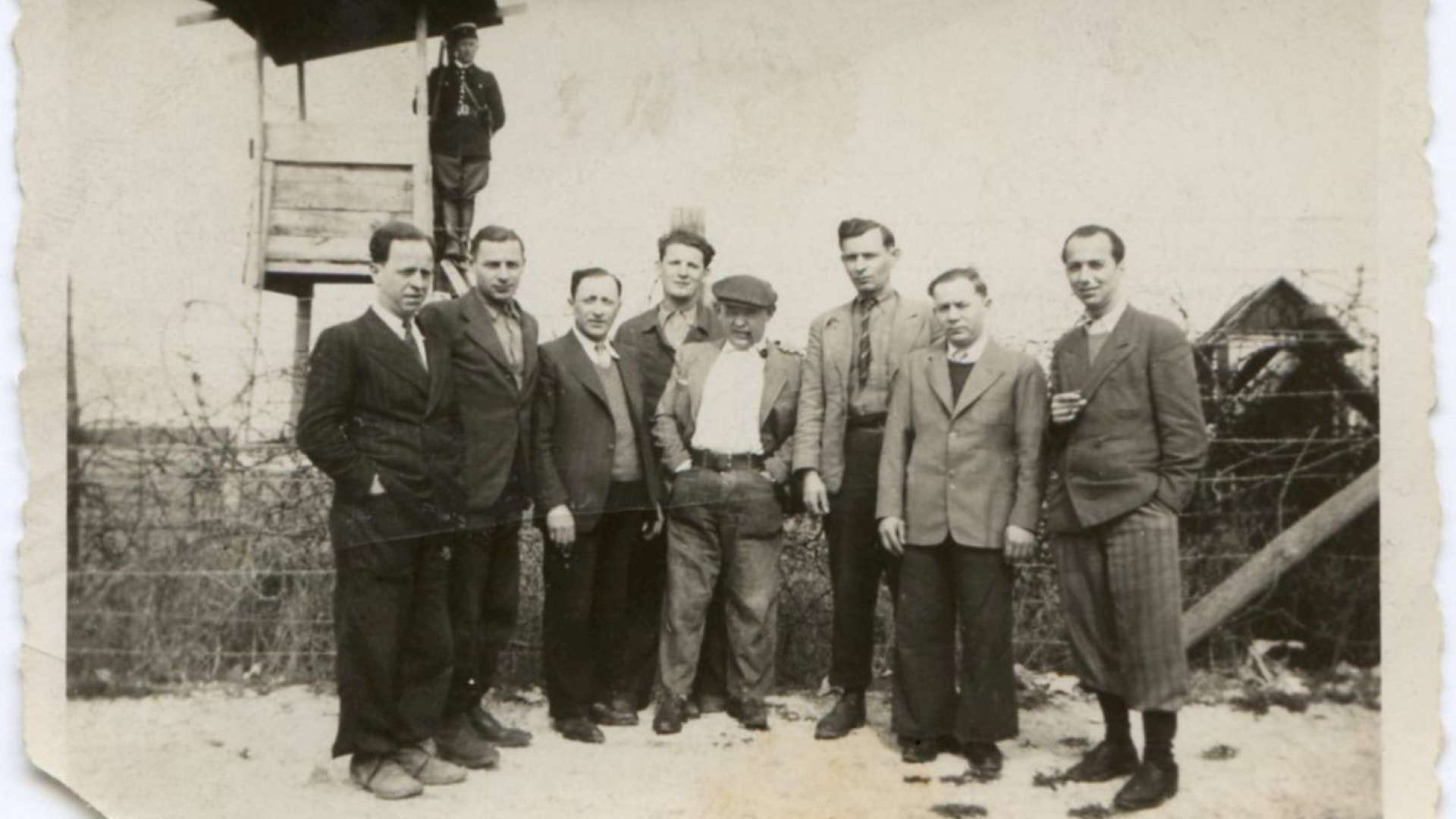 Partir ou rester : cruel dilemme pour les internés juifs des camps de ...