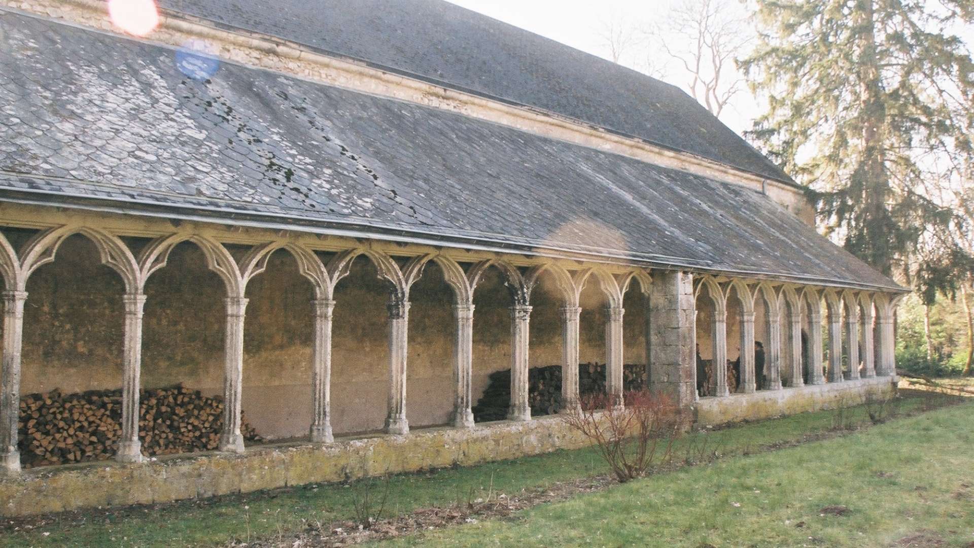 Partir pour l’au-delà : l’abbaye de La Guiche et la mémoire des comtes ...