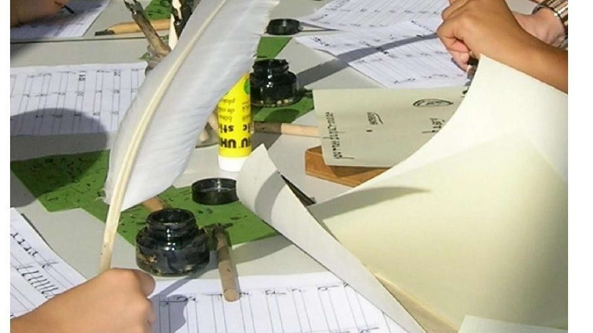 Atelier Scriptorium. Initiation à la calligraphie caroline | Les Rendez ...